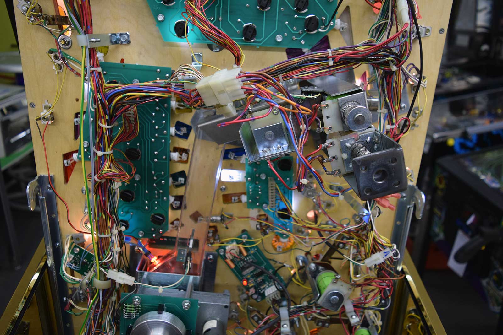 Flipper - Flipperautomaten - Pinball - Kaufen: Theatre of Magic - Bally