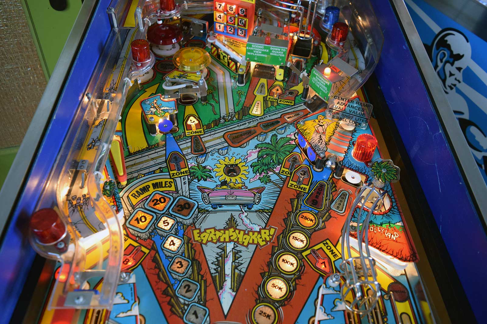 Flipperautomat Earthshaker Williams 1989