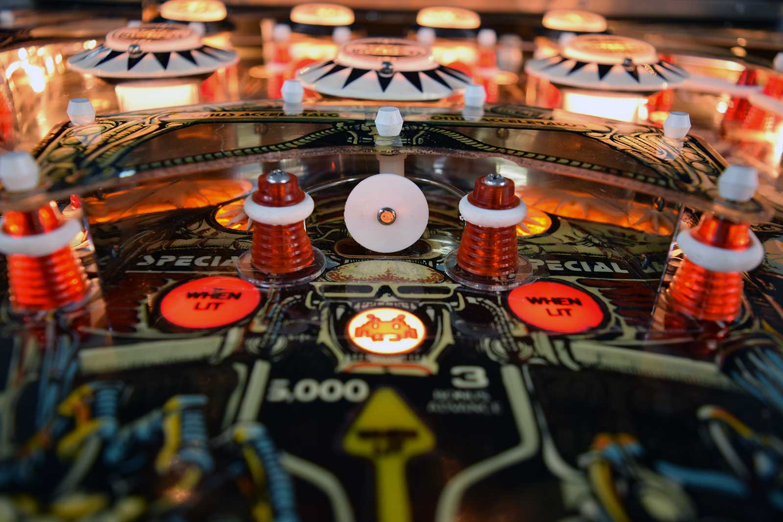 Flipperautomat Space Invaders Bally 1979